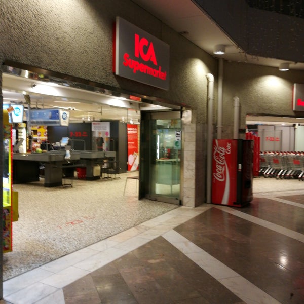 Photos at ICA Supermarket Cityhallen - Arklimästaregatan 40