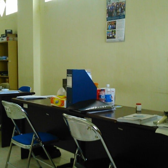 Gedung CC lantai 2 Universitas Muhammadiyah Jember - Jalan Karimata No ...