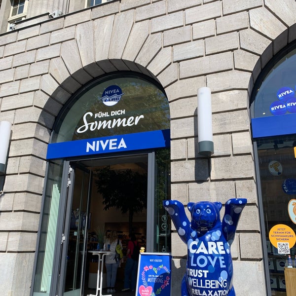 Photos at NIVEA Haus Berlin - Cosmetics Store in Unter den Linden