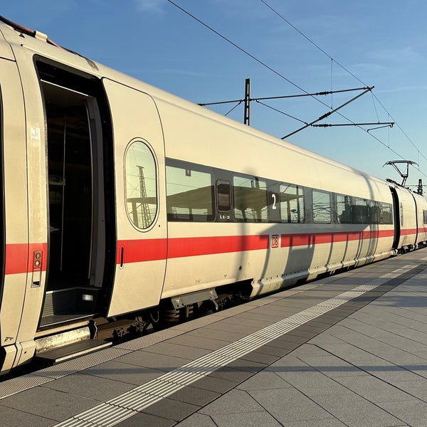 Gleis 14/15 - Bahnsteig in Leipzig