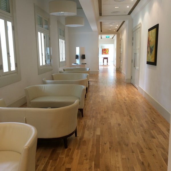 Axa University (Asia Pacific Campus) - University in Tanglin