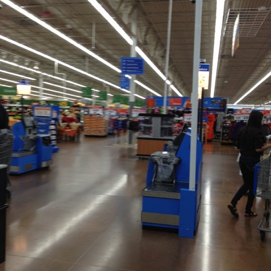 Walmart Supercenter - 304 E Arbor Ln