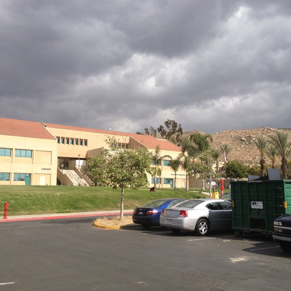 Moreno Valley College - Community College in Moreno Valley