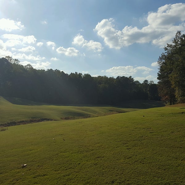 Hawks Ridge Golf Club - Golf Course