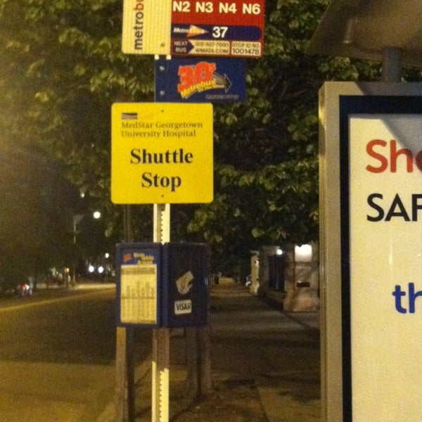 Dupont Circle Bus Stop #1001478 - Bus Stop in Northwest Washington