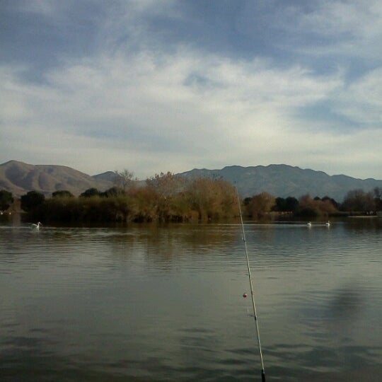 Hesperia Lake Park - Lake