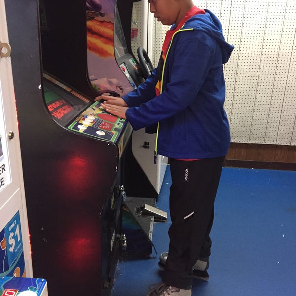 Photos at Newbridge Ice Rink - Skating Rink in Bellmore