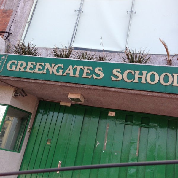 Greengates School - Student Center