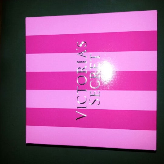 Victoria's Secret PINK - River Bottoms - Provo, UT