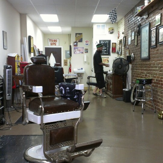 Razor's Edge on RTE 66 - 22 visitors