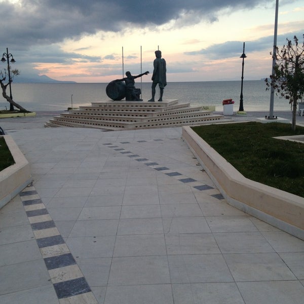 Καλάμια (Kalamia Beach) - Beach in Κόρινθος