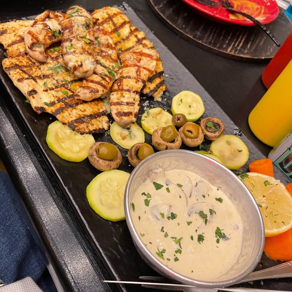 Jiliz Viliz Pizza | پیتزا جیلیز ویلیز - Pizzeria in Tehran