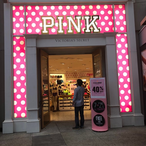 Victoria's Secret PINK - Lingerie Store in Hollywood