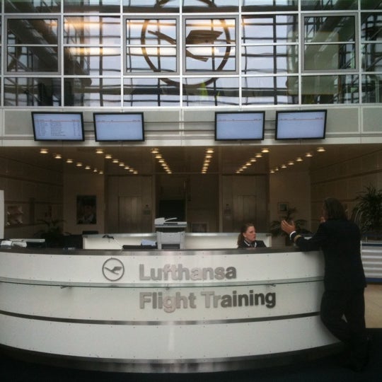 Lufthansa Aviation Training Center (LATC) - Flughafen - 2 tips from 650 ...