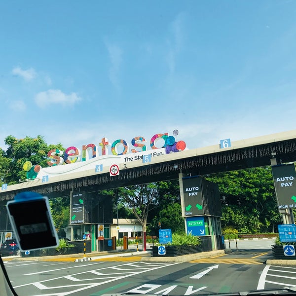 Sentosa Entrance Gantry