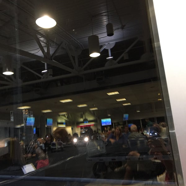 Gate E13 - Airport Gate in Charlotte