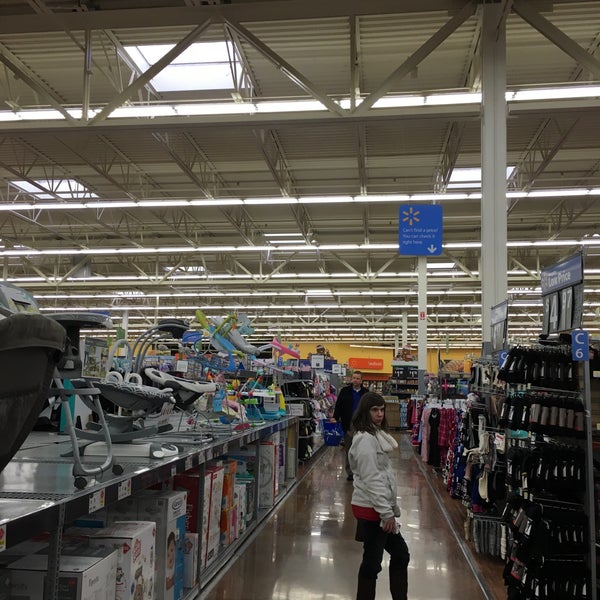 Walmart Supercenter - 62 tips from 3337 visitors