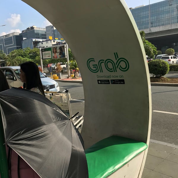 NAIA Terminal 3 Grab Pick-up Point - Taxi Stand in Barangay 183