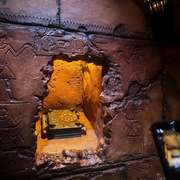 Revenge Of The Mummy The Ride