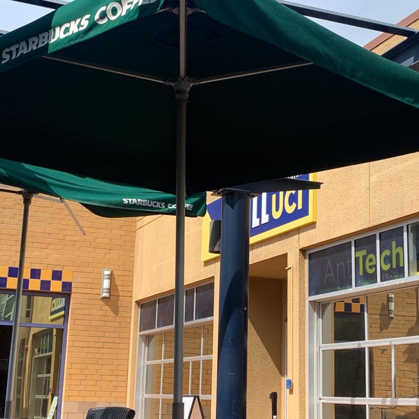 Starbucks - University of California-Irvine - 22 tips