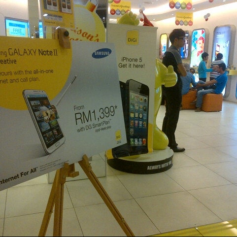 Photos at DiGi Centre (DiGi Store) - Alamanda Shopping Centre, Jln ...