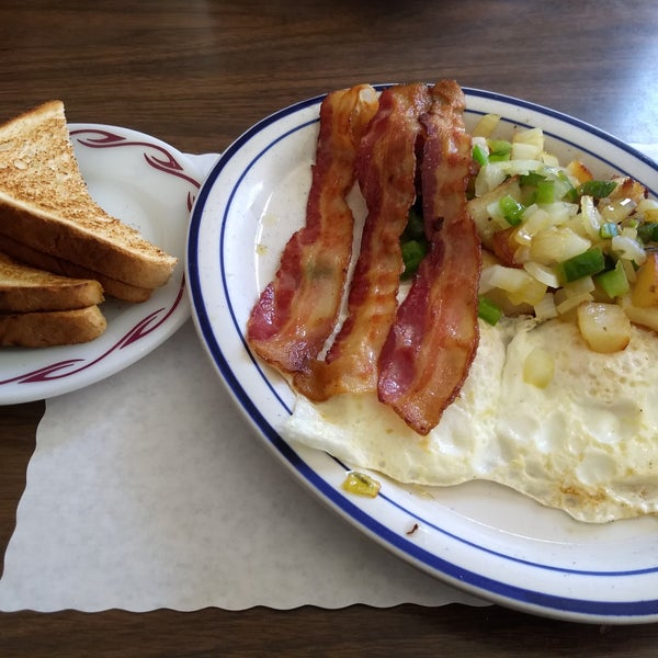 Colonial Pancake House - Diner in Wyoming
