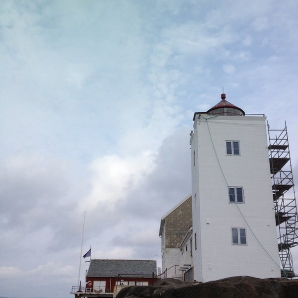 Fulehuk Fyrhus - Boat or Ferry