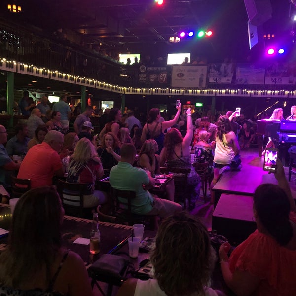 Crocodile Rocks Dueling Piano Bar - 23 tips from 2267 visitors