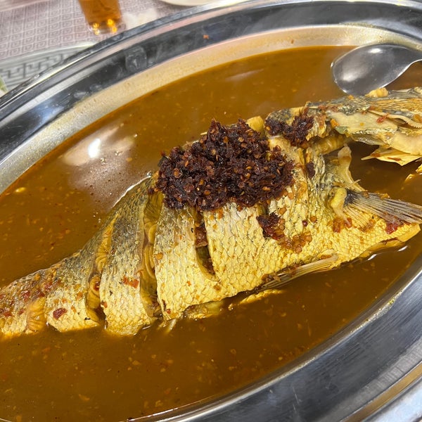 Restaurant Kampung Seafood Parit Jawa - Seafood Restaurant