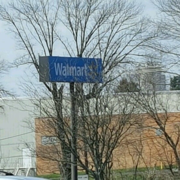 Foto di Walmart Supercenter - Warminster, PA