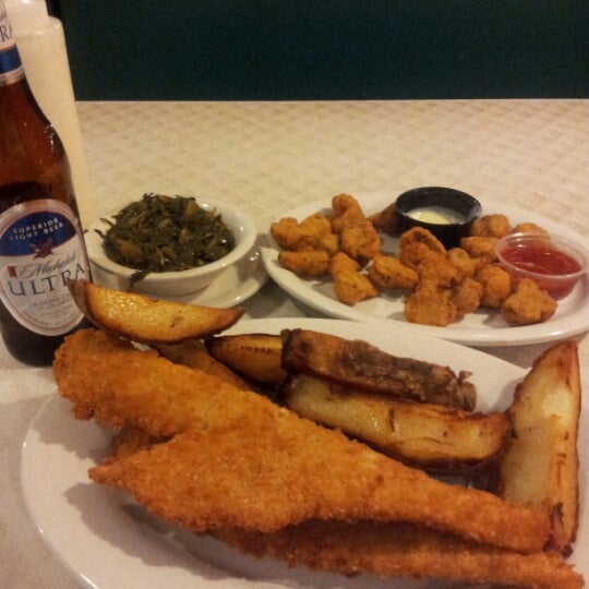 Hungry Pelican - Seafood Restaurant in Louisville