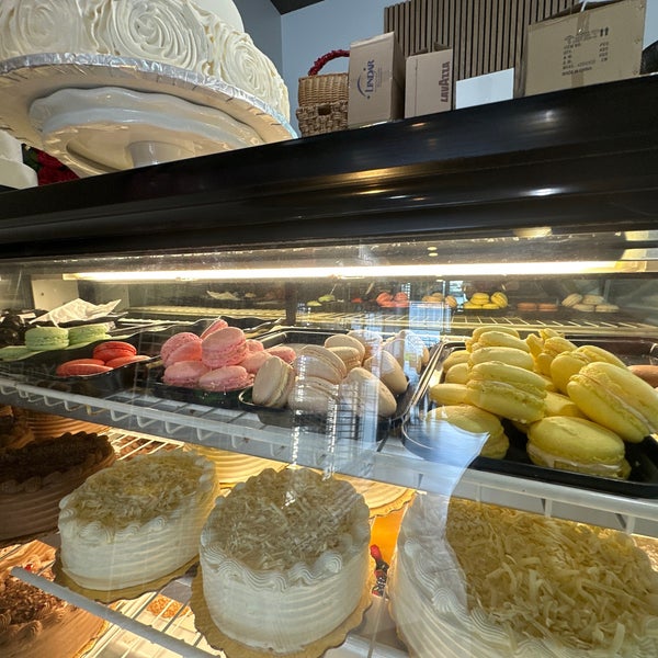 Alexandria Pastry Shop - Fairlington - 3690H King St