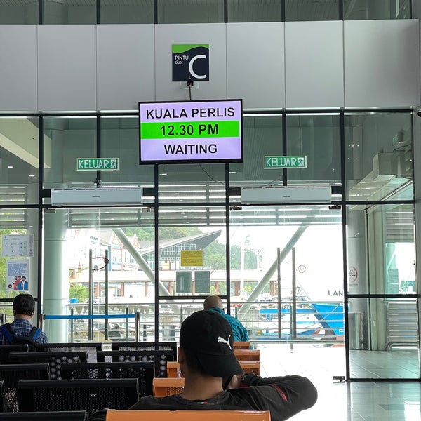 Balai Perlepasan, Terminal Feri Penumpang Kuah - Kuah, Kedah