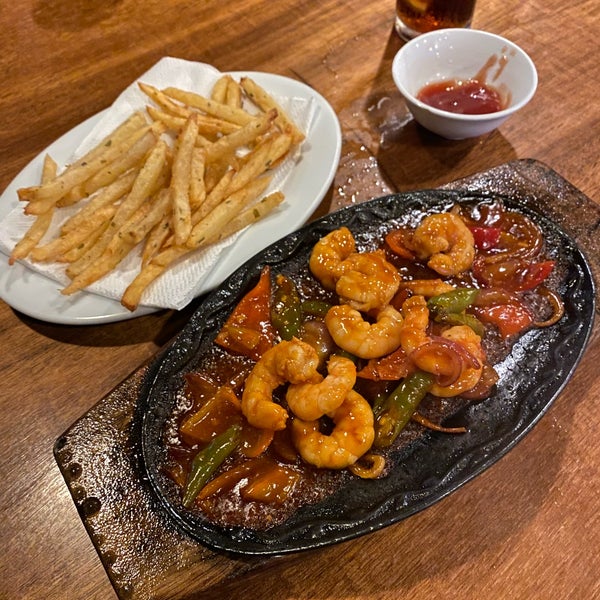 Kinabuch's Bar and Grill - Bar in Puerto Princesa