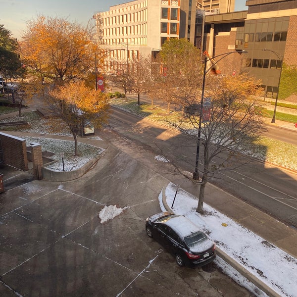 UIC - SES Science & Engineering South - University Village - Little ...