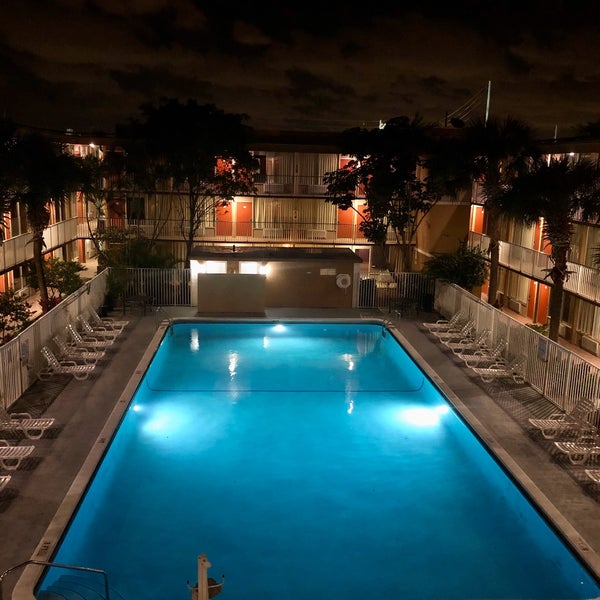 Red Carpet Inn Fort Lauderdale Airport / Cruise Port - Hotel in Fort ...