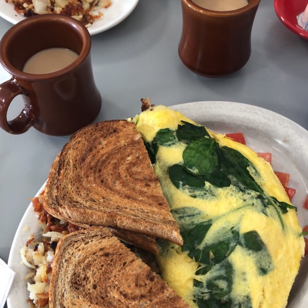 Peppermill Grill - 17 tips