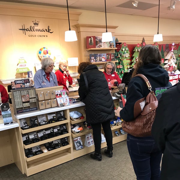 Loveland's Hallmark Shop - 110 visitors