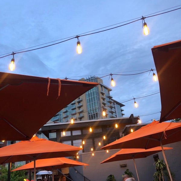 The 404 Kitchen - American Restaurant in Nashville