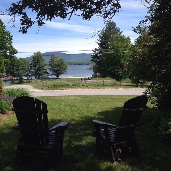 The Inn at Pleasant Lake (Restaurant) - Hotel in New London