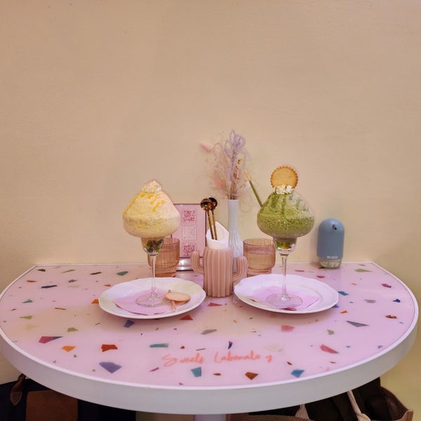 Sweets Laboratory By Hanamizuki - Dessert Shop in New York