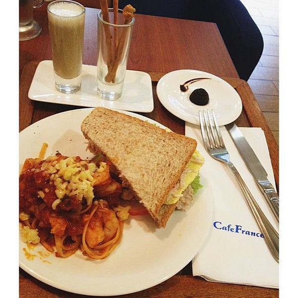 CafeFrance - 17 tips from 486 visitors