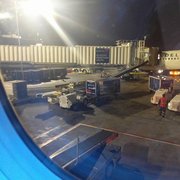 Gate A33 - Concourse A