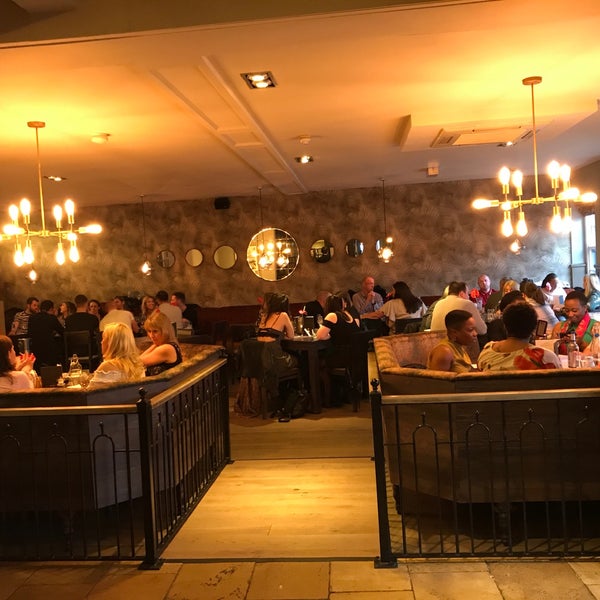 The Royal Saracens Head - Pub