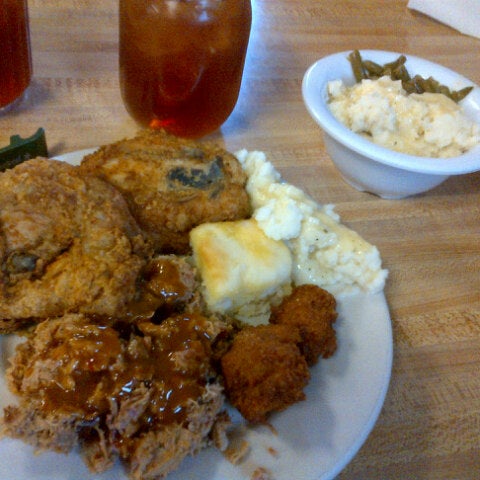 Photos at Nanny's Restaurant - American Restaurant