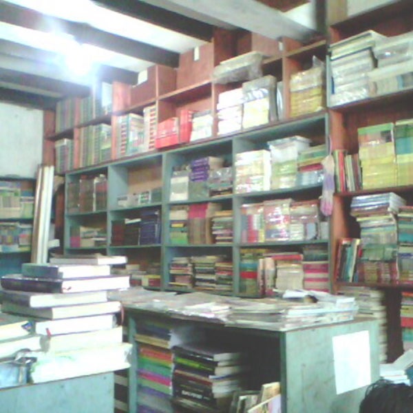 Pasar Buku Palasari - Bookstore