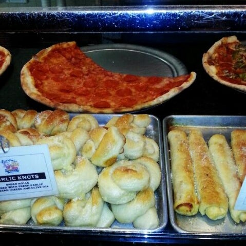 Riverfront Pizza - Downtown Fort Lauderdale - 9 tips from 240 visitors