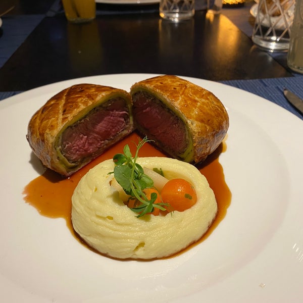 Gordon Ramsay Hell's Kitchen Dubai - English Restaurant in Dubai