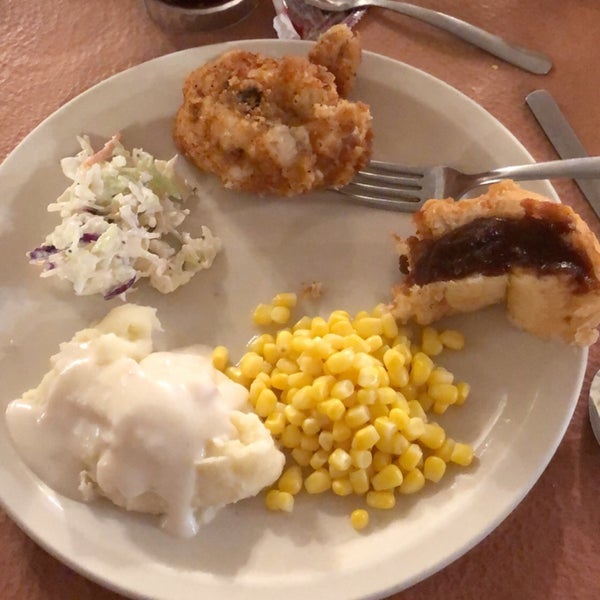 Monte Ne Inn Chicken - 13849 E Highway 94