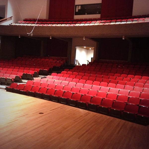 Strauss Performing Arts Center - Central Omaha - 5 tips from 342 visitors